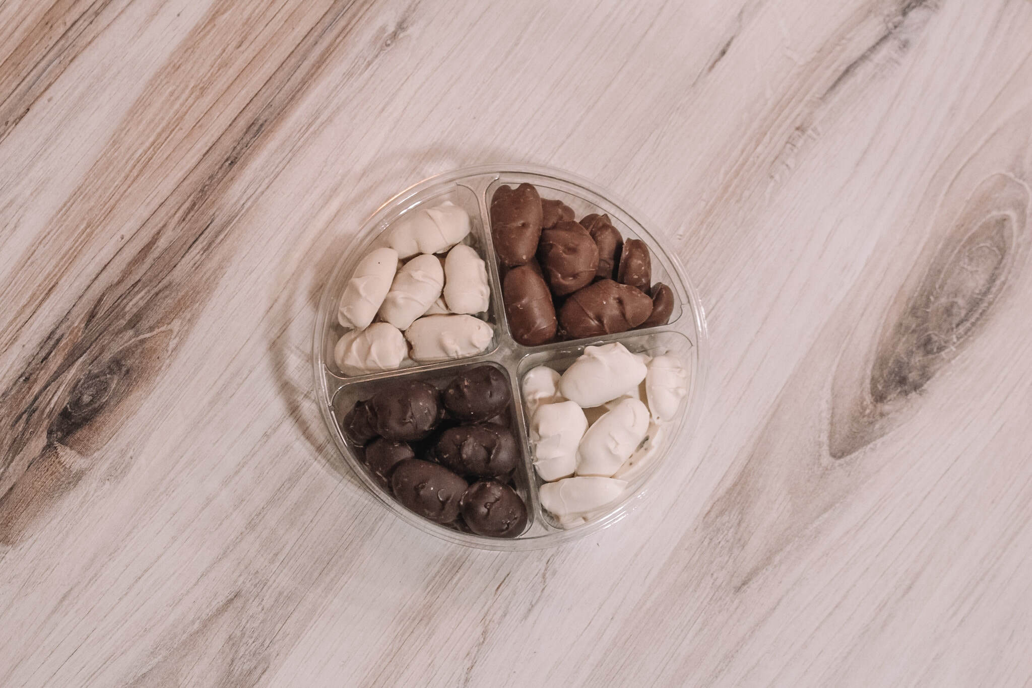 Gourmet Chocolate Pecan Sampler 1 LB | Southern Select Candy Co.