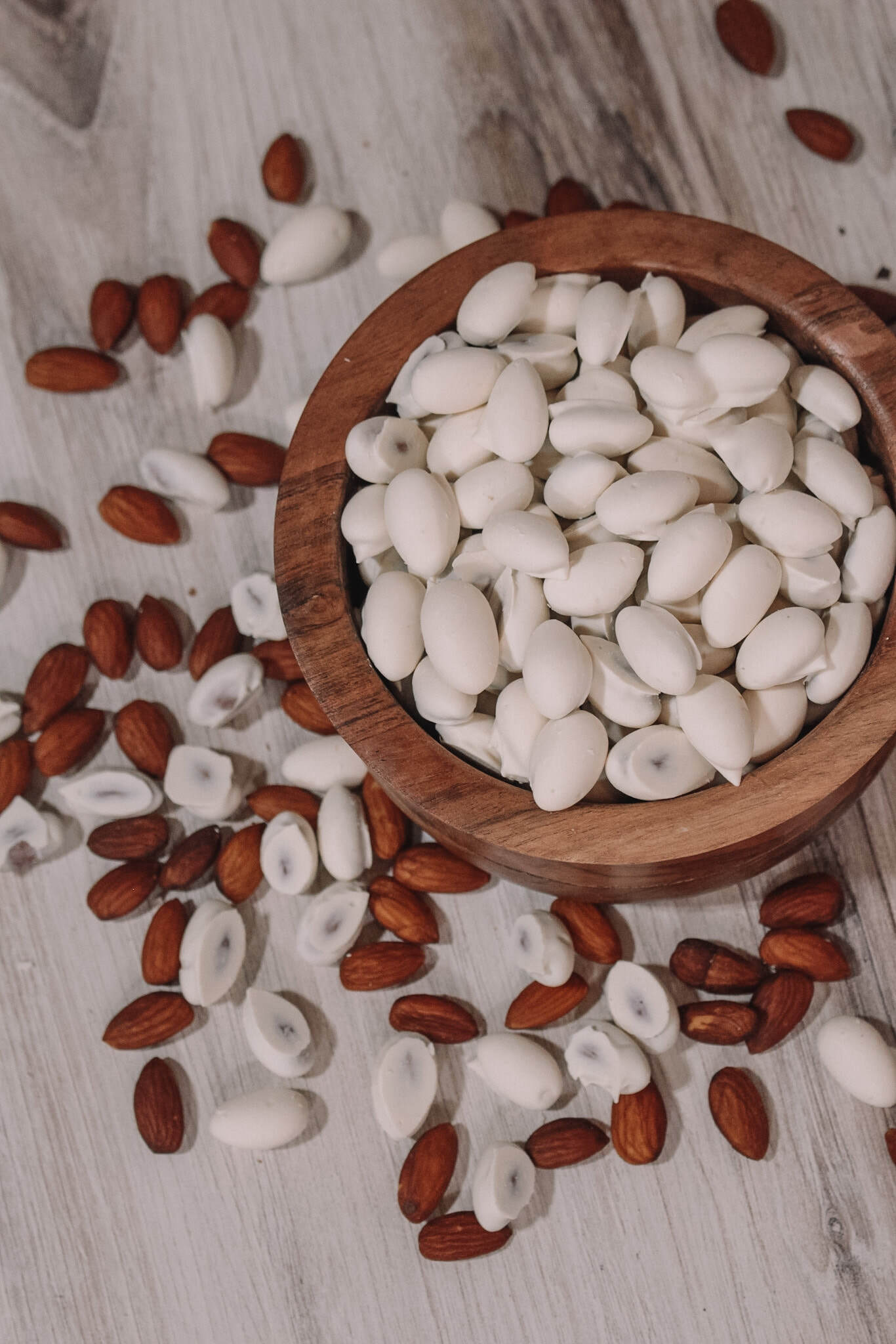 White Chocolate Almonds | Southern Select Candy Co.